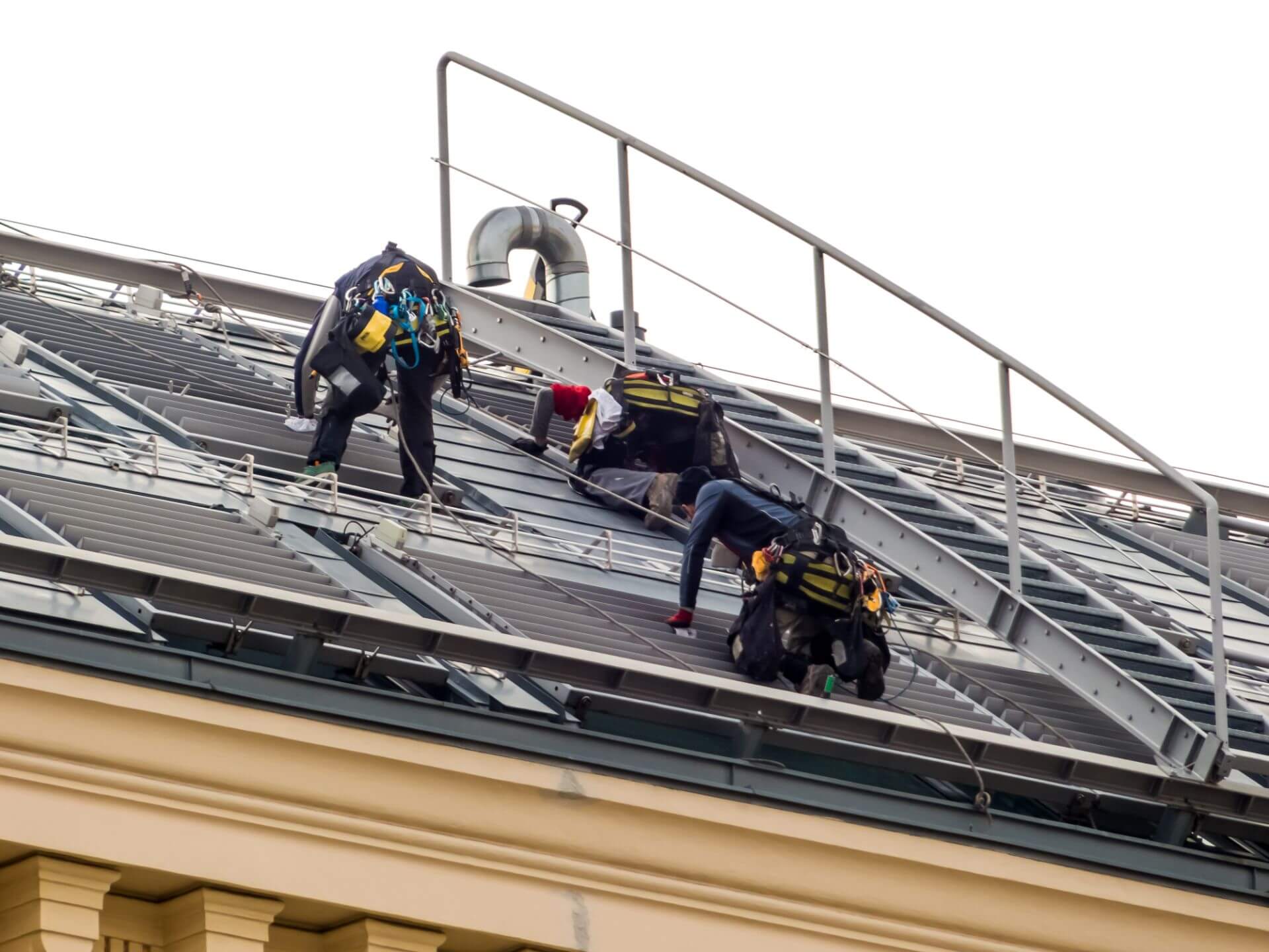 Why is roof maintenance important on commercial buildings? - K2 Access ...